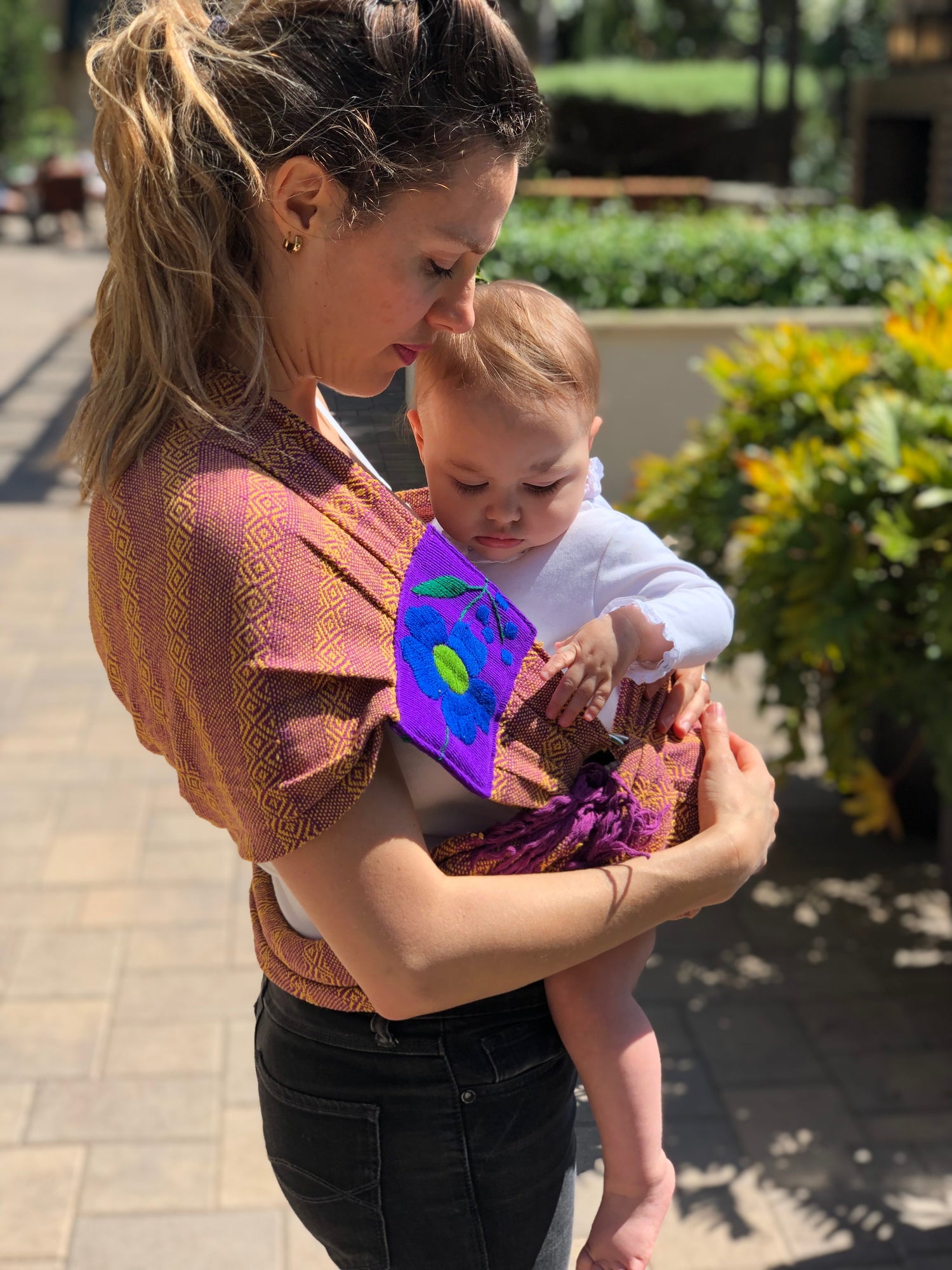 The Art of Rebozo Babywearing: How to Use a Rebozo for Your Little One ...